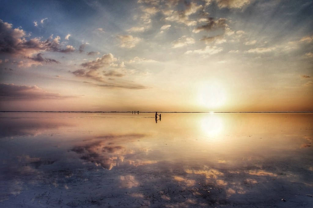 The Divine Signature: How Beauty Points to God – Tom's Theology Blog